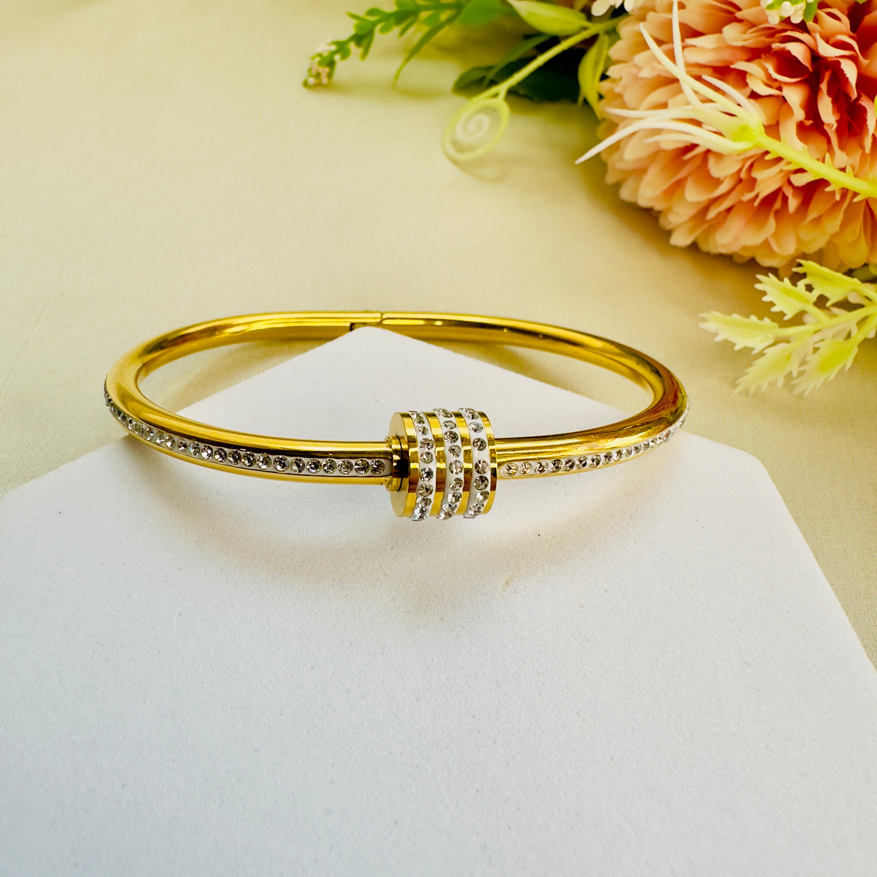 Stainless Steel Lock Bracelet – Stridhan